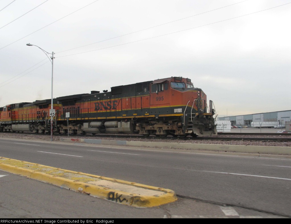 BNSF 995
